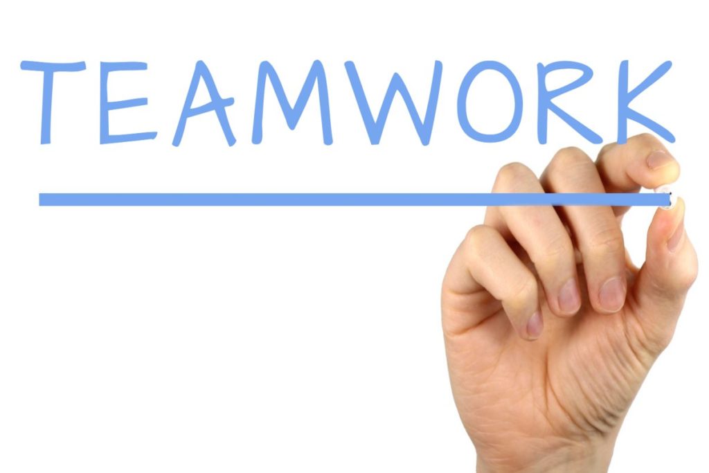 Tips On Creating Teamwork Synergy In The Workplace - Gallery Connection